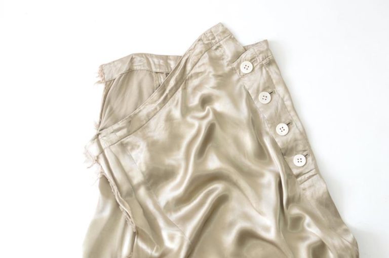 Is Fraying Edges Destroying Your Fabric? Try These Solutions - Knowing ...