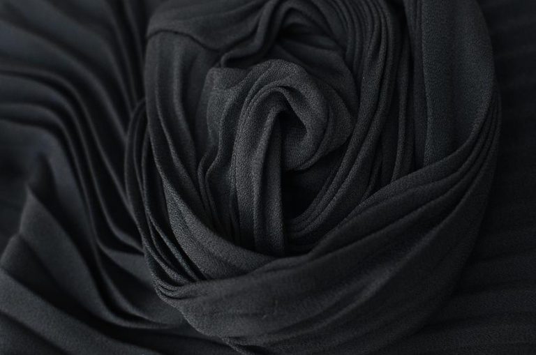 How to Create Pleats and Creases Intentionally - Knowing Fabric