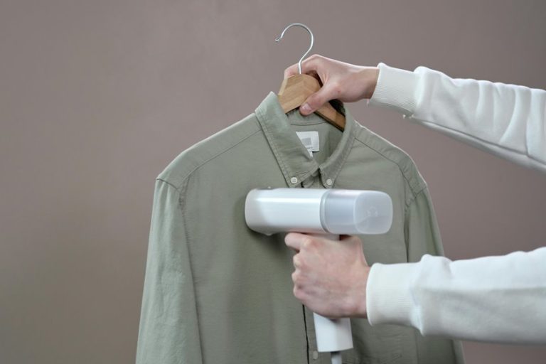 What's the Best Way to Get Rid of Pilling on Clothes? - Knowing Fabric
