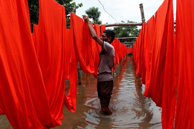 Chemical Use in Silk Degumming and Dyeing - Knowing Fabric
